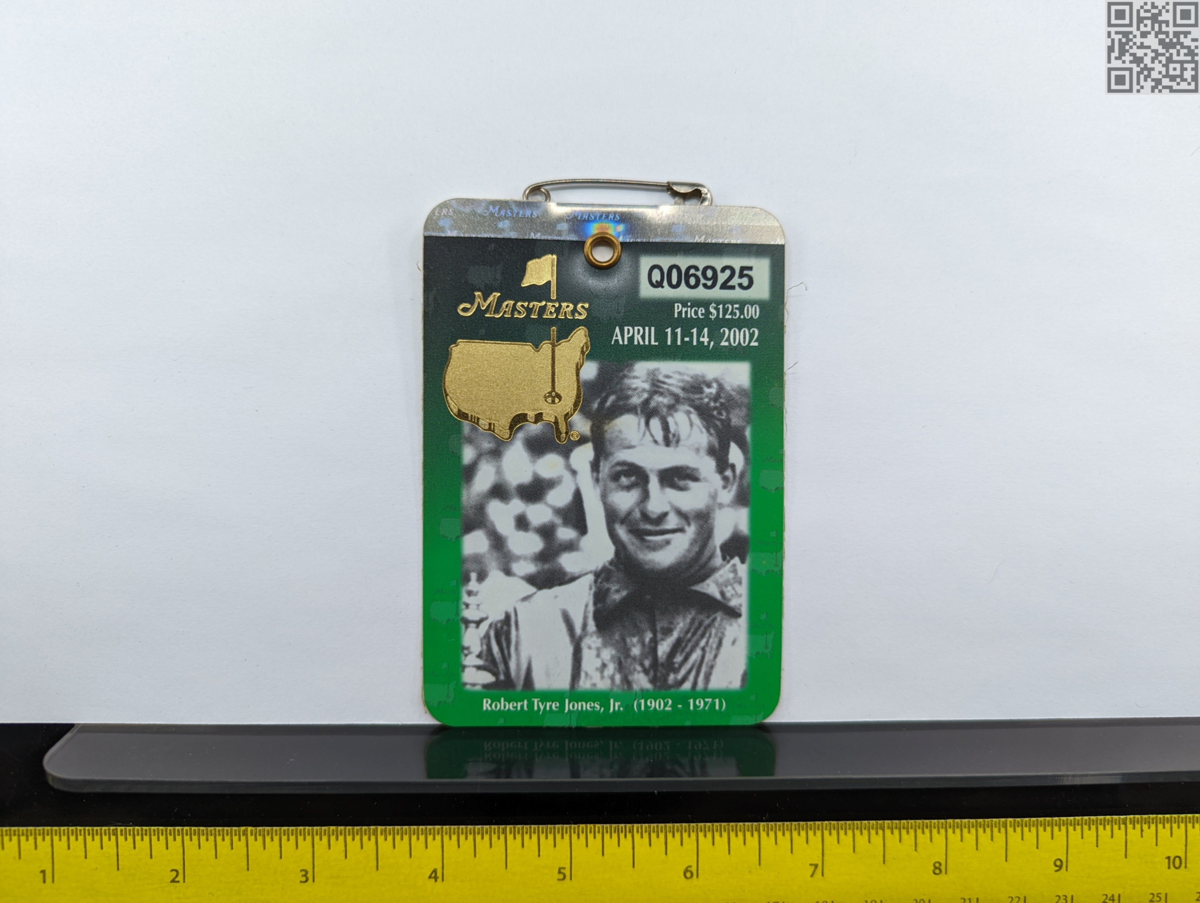 2002 Masters Tournament Series Badge - Augusta National Golf Club - Ti ...